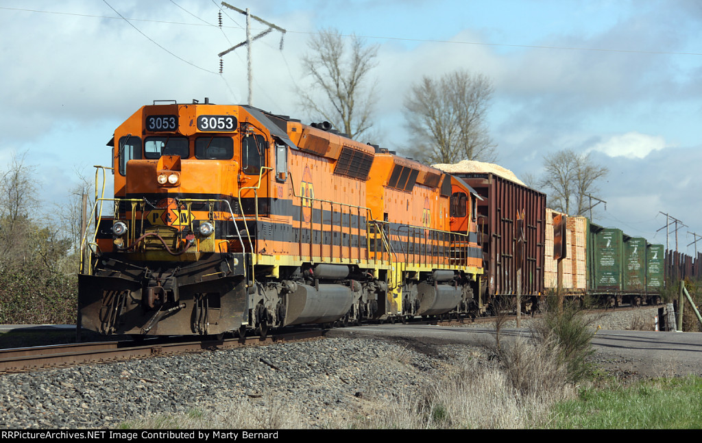 PNWR 3053 with a Southbound
